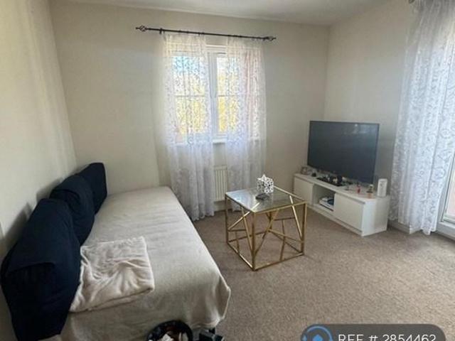 1 bedroom in a flat share to rent