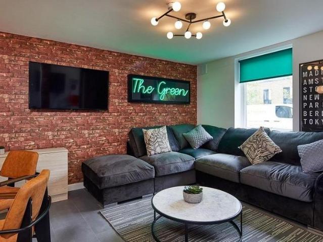 1 bedroom in a flat share to rent