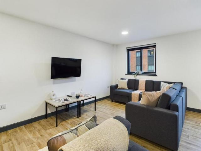 1 bedroom in a flat share to rent