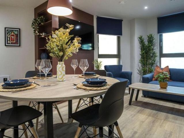 1 bedroom in a flat share to rent