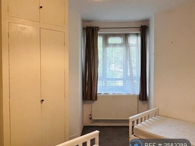 1 bedroom in a flat share to rent