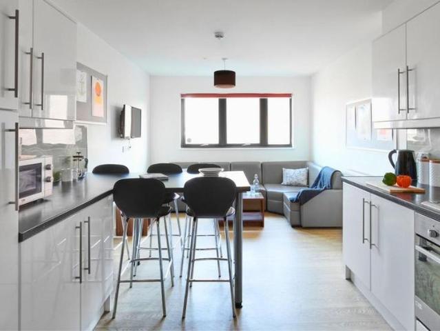 1 bedroom in a flat share to rent