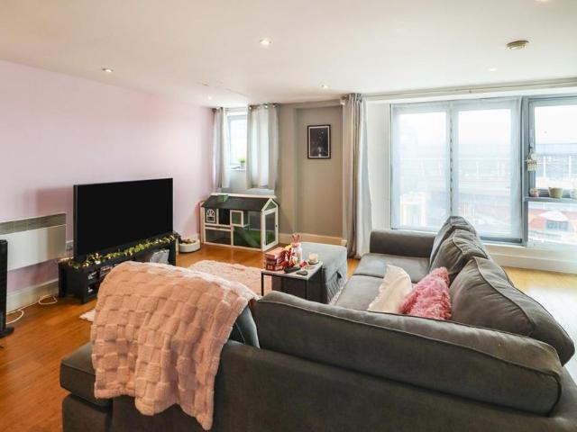 1 bedroom in a flat share to rent