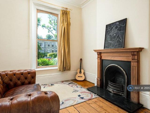 1 bedroom in a flat share to rent