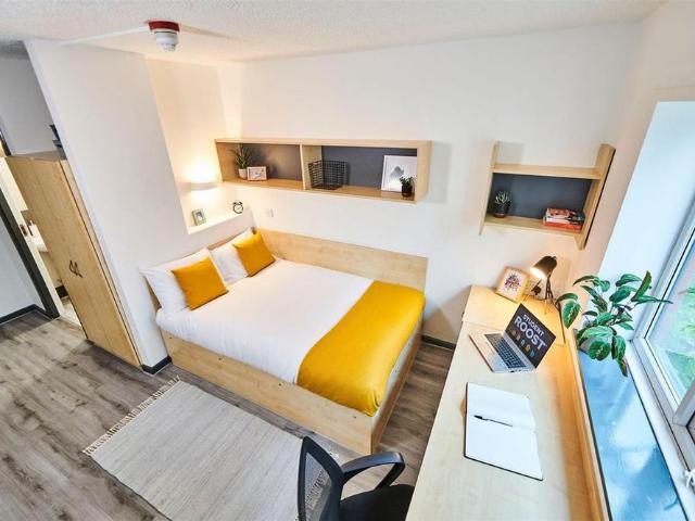 1 bedroom in a flat share to rent