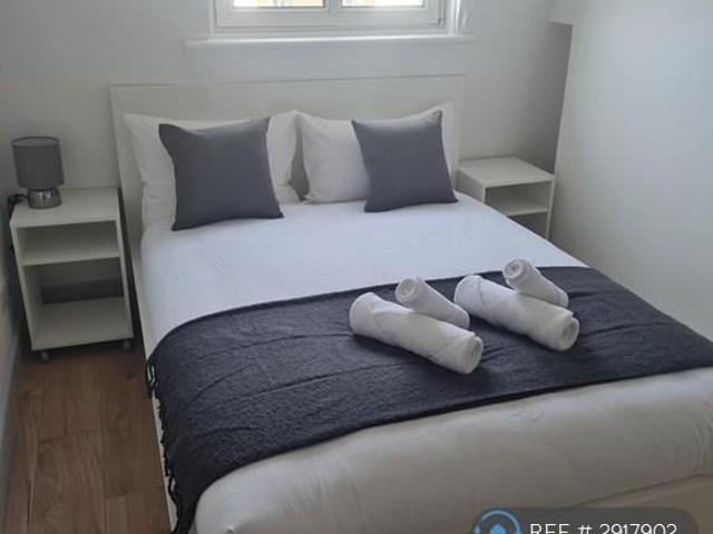 1 bedroom in a flat share to rent