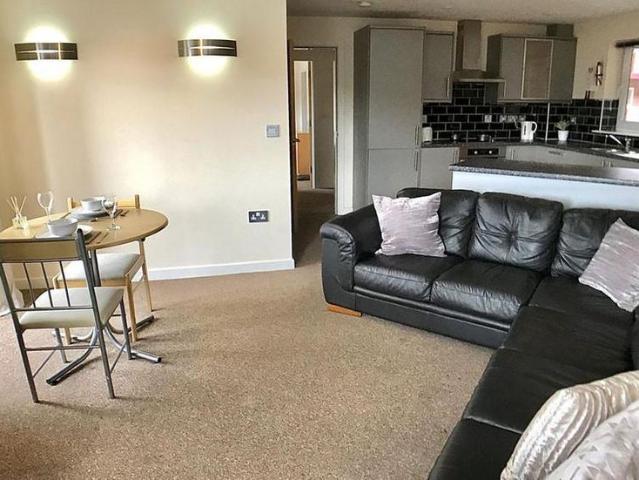 1 bedroom in a flat share to rent
