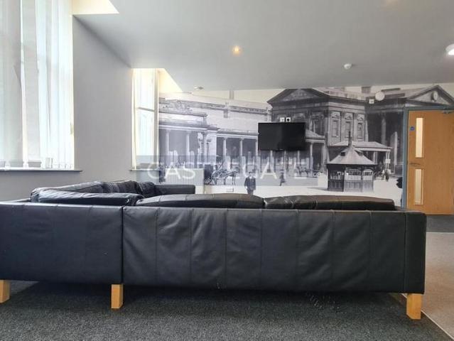 1 bedroom in a flat share to rent