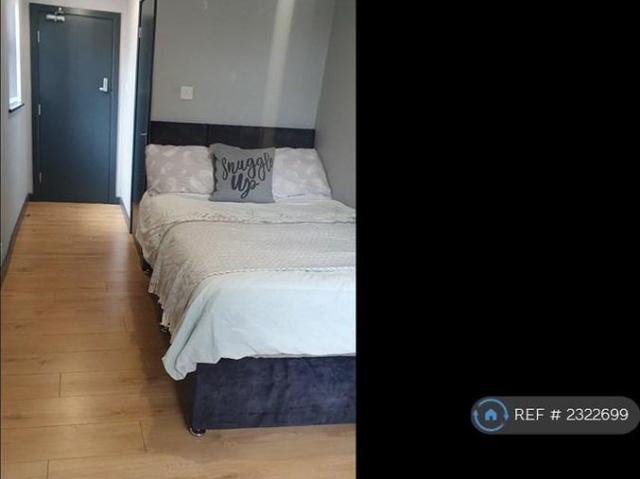 1 bedroom in a flat share to rent