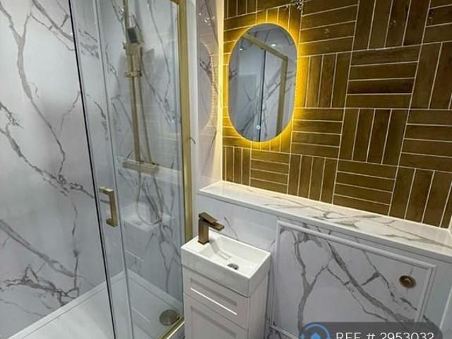 1 bedroom in a flat share to rent