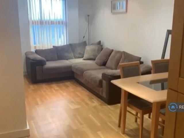 1 bedroom in a flat share to rent