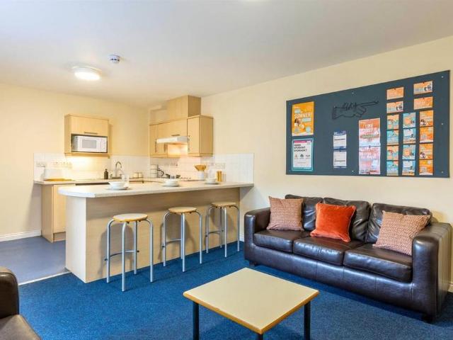 1 bedroom in a flat share to rent