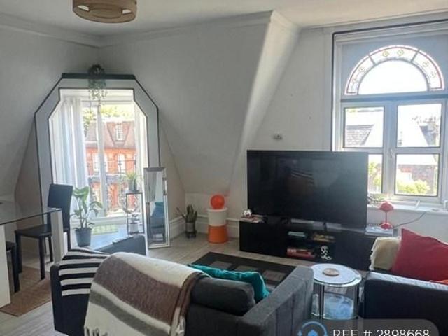 1 bedroom in a flat share to rent