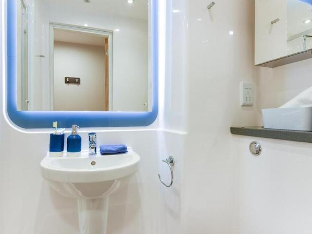 1 bedroom in a flat share to rent