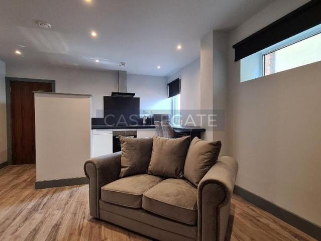 1 bedroom in a flat share to rent