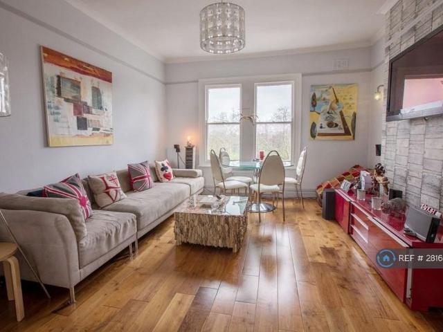 1 bedroom in a flat share to rent
