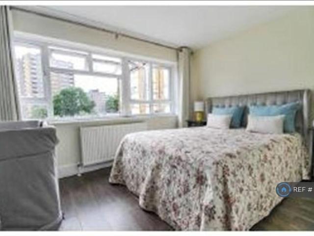 1 bedroom in a flat share to rent