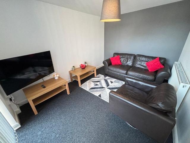 1 bedroom in a flat share to rent