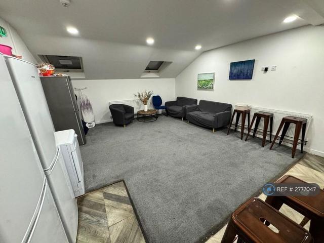 1 bedroom in a flat share to rent