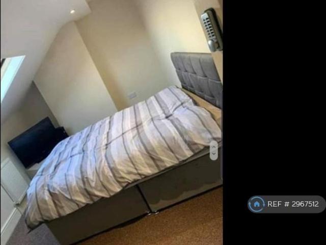 1 bedroom in a flat share to rent