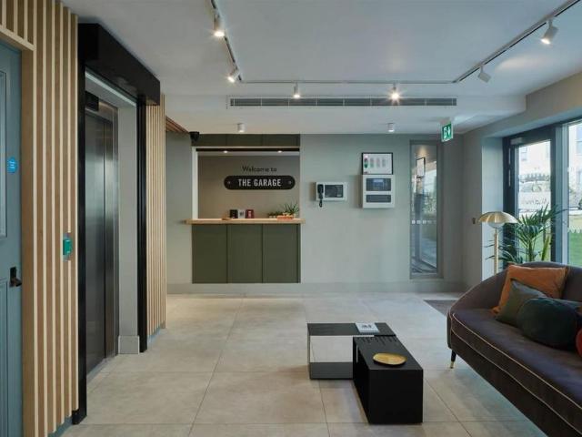 1 bedroom in a flat share to rent