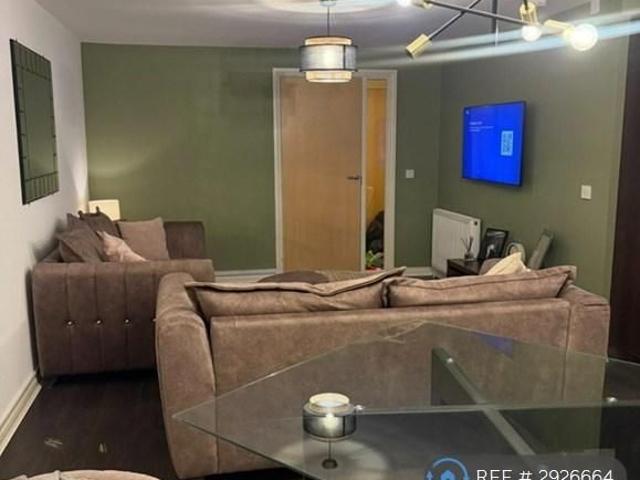 1 bedroom in a flat share to rent