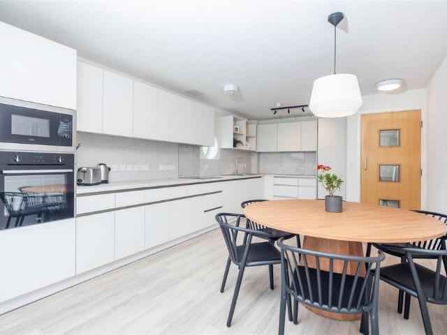 1 bedroom in a flat share to rent