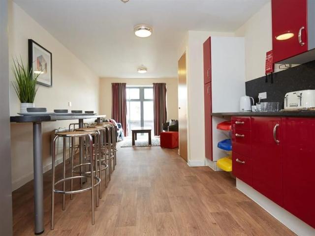1 bedroom in a flat share to rent