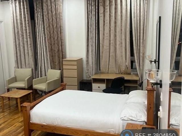 1 bedroom in a flat share to rent