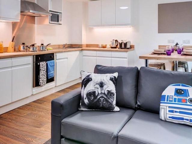 1 bedroom in a flat share to rent