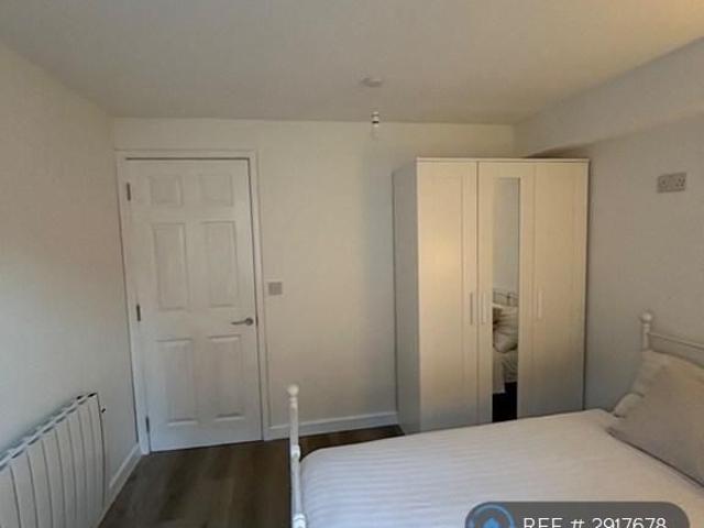 1 bedroom in a flat share to rent