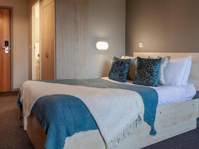 1 bedroom in a flat share to rent