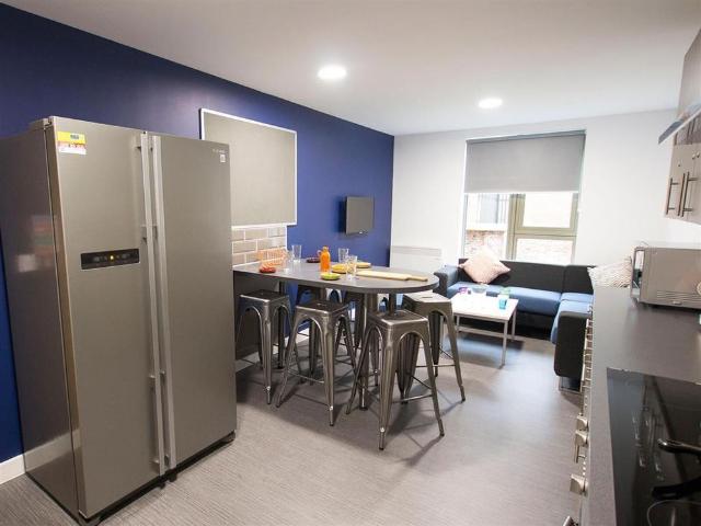 1 bedroom in a flat share to rent