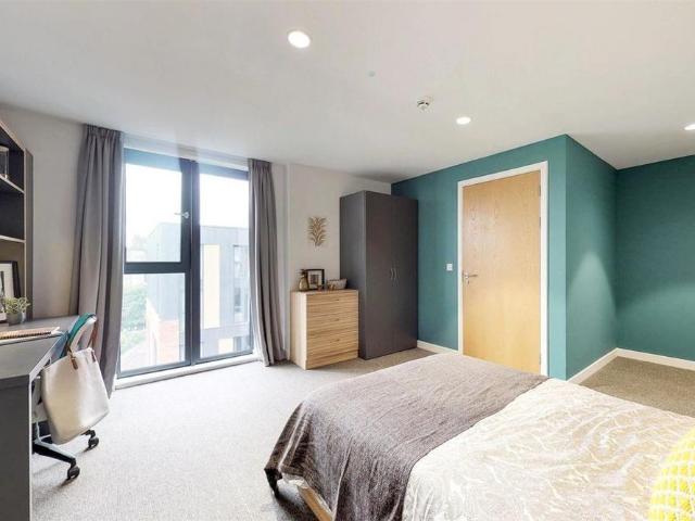 1 bedroom in a flat share to rent