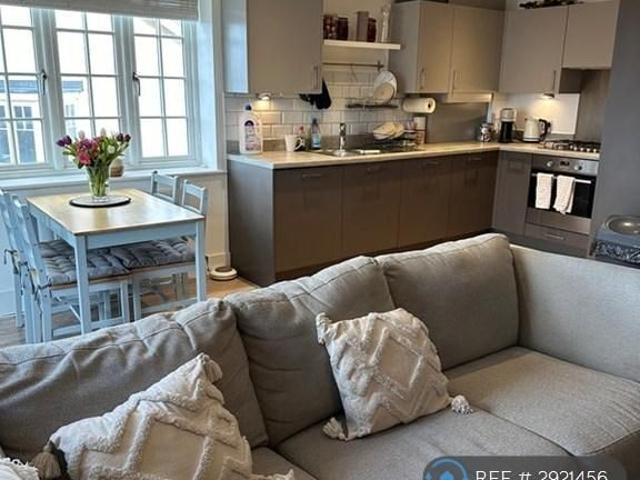 1 bedroom in a flat share to rent