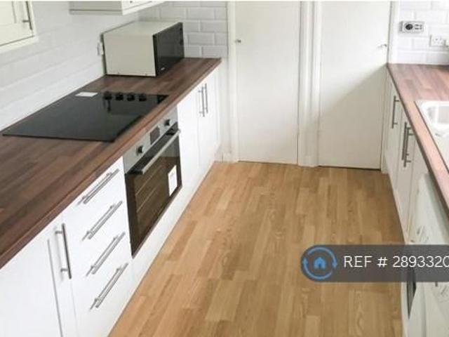 1 bedroom in a flat share to rent