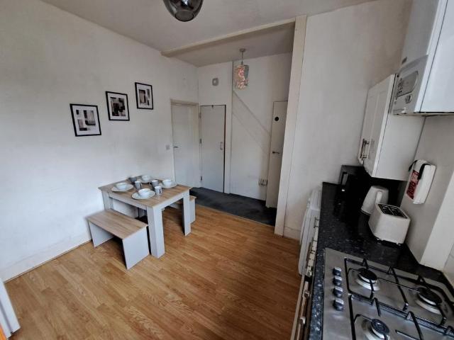 1 bedroom in a flat share to rent