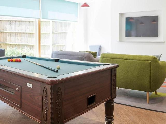 1 bedroom in a flat share to rent