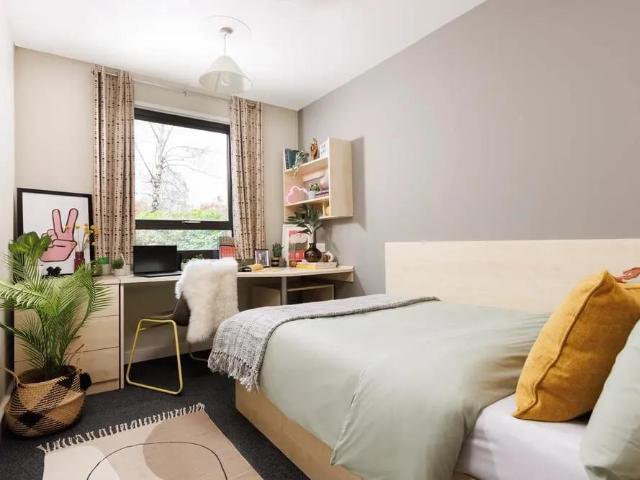 1 bedroom in a flat share to rent