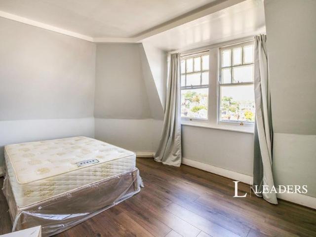 1 bedroom in a flat share to rent