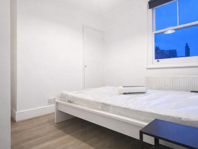1 bedroom in a flat share to rent