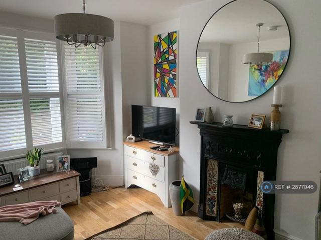1 bedroom in a flat share to rent