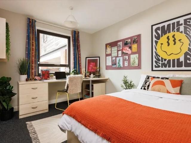 1 bedroom in a flat share to rent