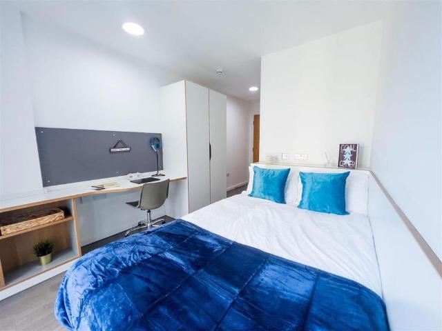 1 bedroom in a flat share to rent