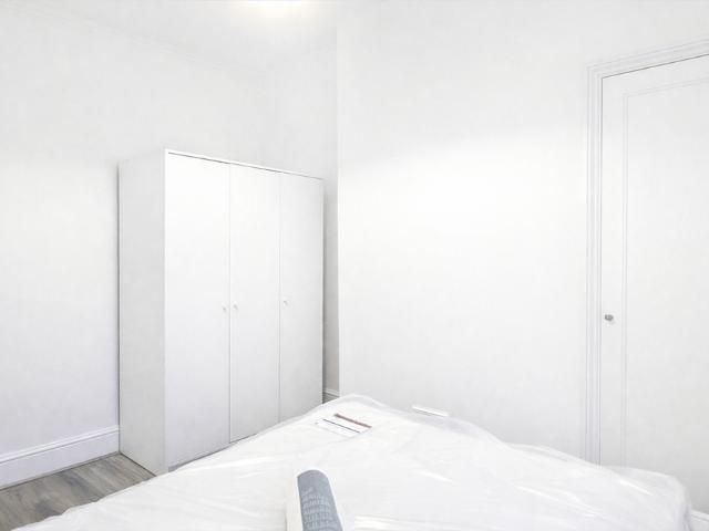 1 bedroom in a flat share to rent