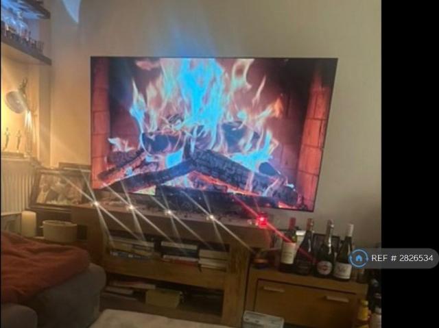 1 bedroom in a flat share to rent