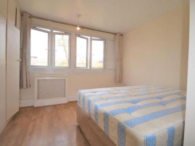 1 bedroom in a flat share to rent