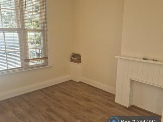 1 bedroom in a flat share to rent