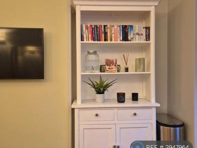 1 bedroom in a flat share to rent