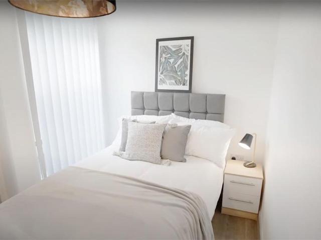 1 bedroom in a flat share to rent